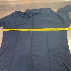 CAbi | Pants & Jumpsuits | Cabi 2pc Tracksuit Crop Pant Mixed Sizing ...